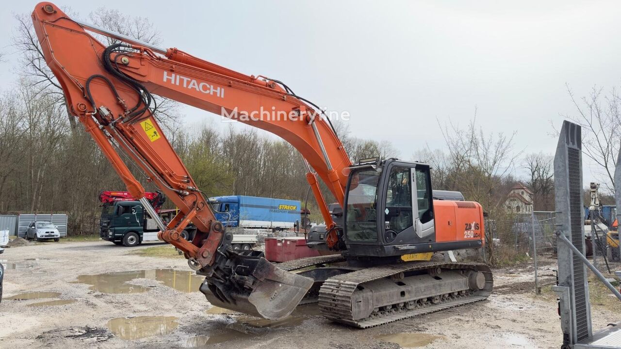 Hitachi ZX250 bager guseničar