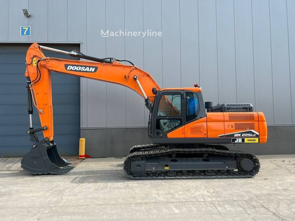 Novi Doosan DX 225 LC-7M bager guseničar
