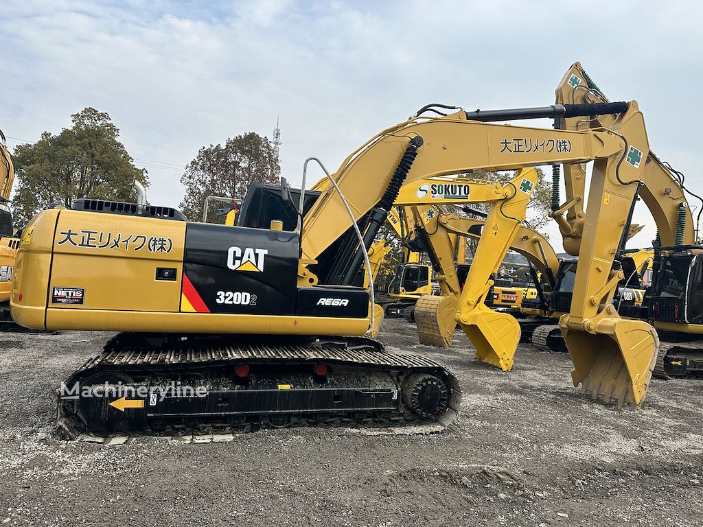 Caterpillar 320D2 bager guseničar