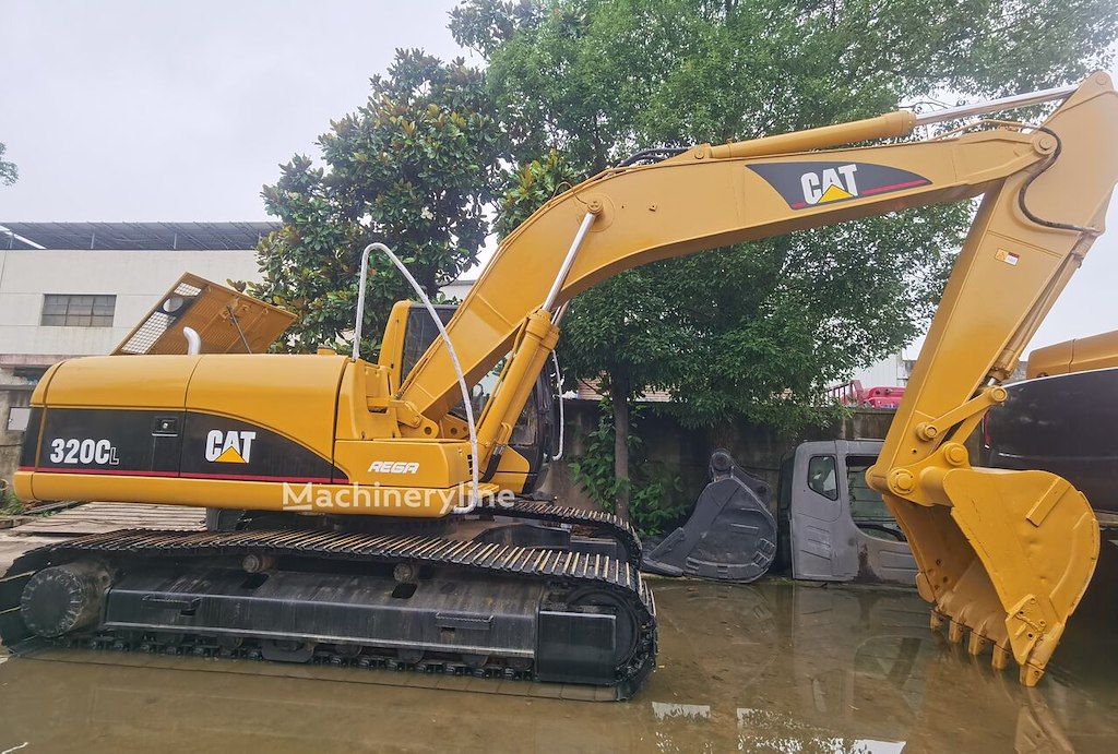 Caterpillar 320C bager guseničar