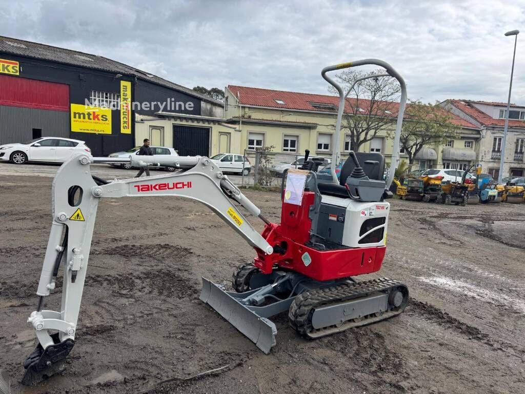 Takeuchi TB210R mini bager