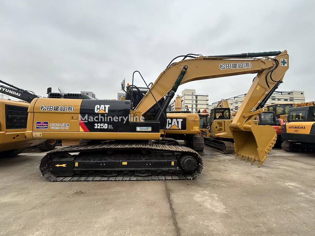 Caterpillar 325D2L bager guseničar