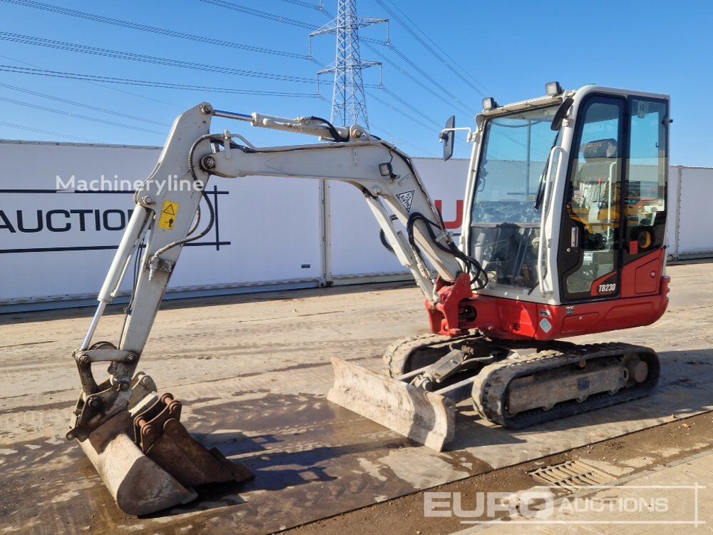 Prodaje se Takeuchi TB230 mini bager na aukciji