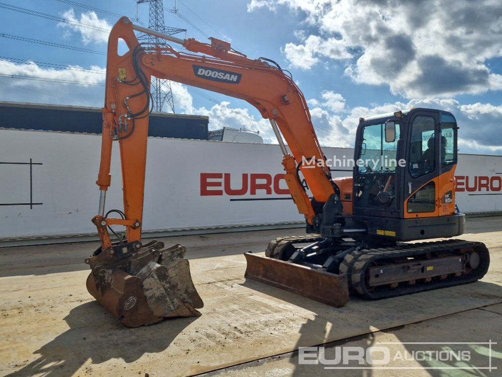 Prodaje se Doosan DX85R-3 mini bager na aukciji