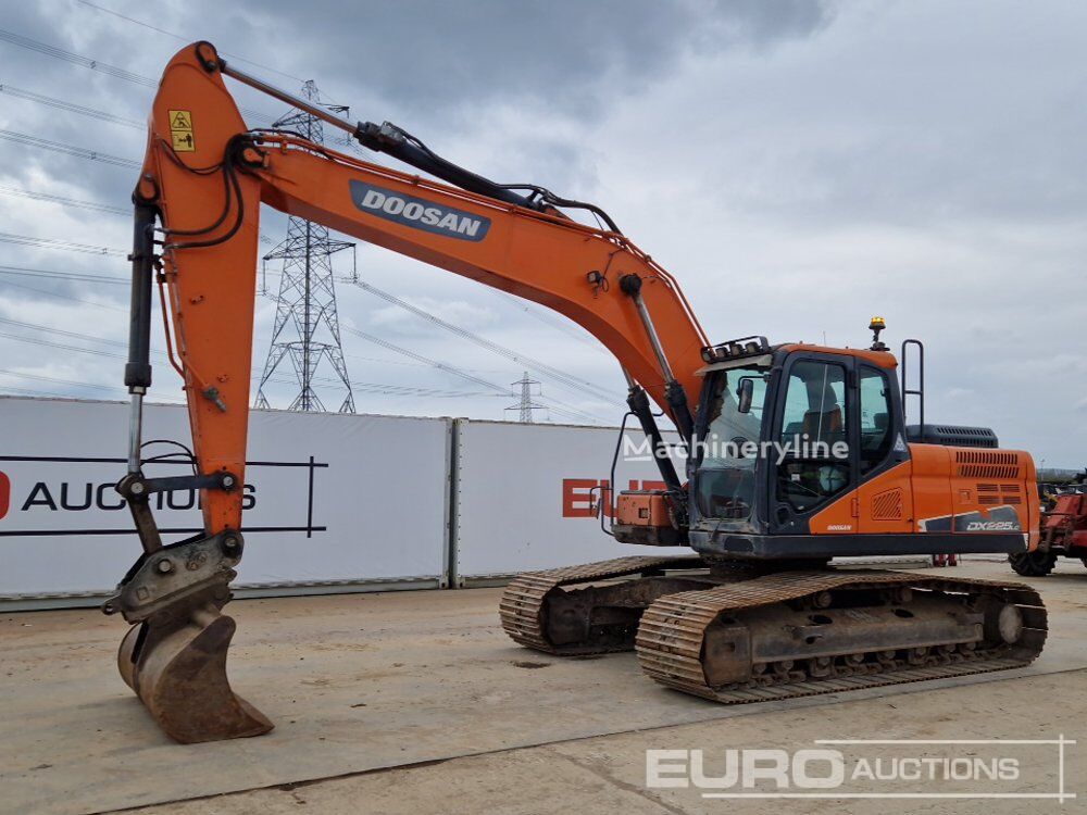 Prodaje se Doosan DX225LC-5 bager guseničar na aukciji