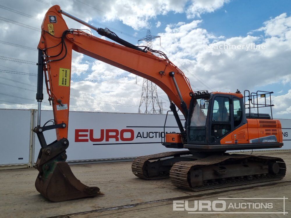 Prodaje se Doosan DX225LC-5 bager guseničar na aukciji