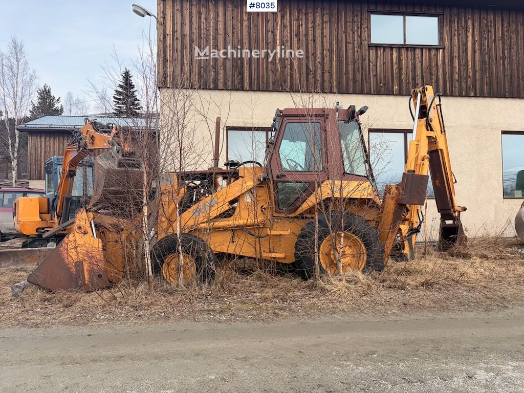 Case 680K bager-utovarivač