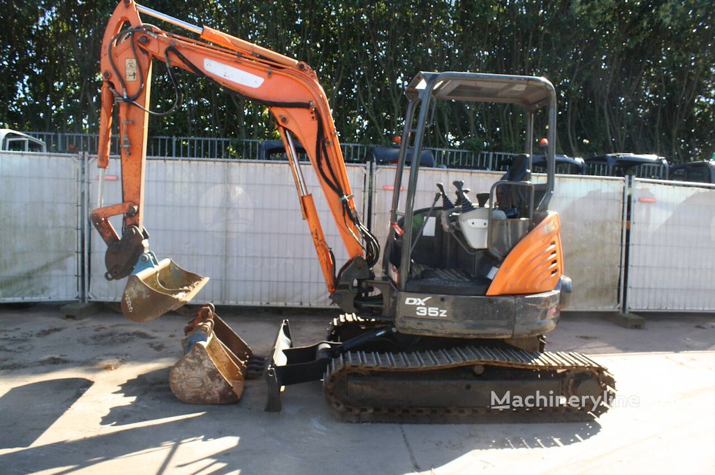 Prodaje se Doosan DX357 bager guseničar na aukciji