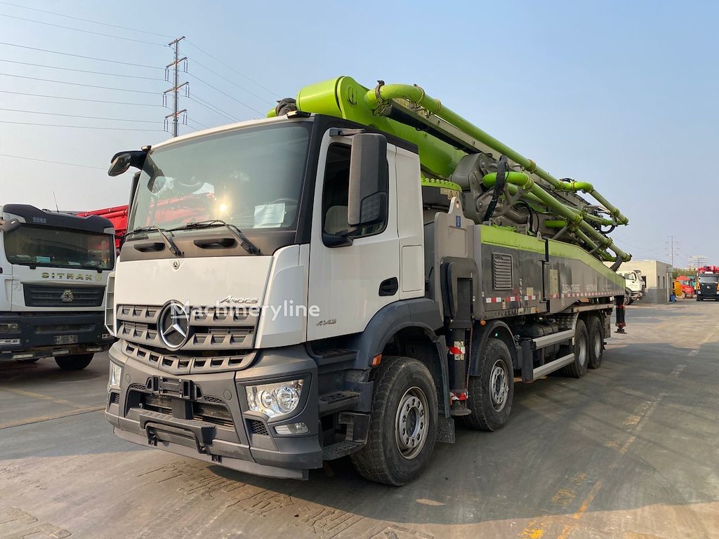 Zoomlion 63mts na šasiji Mercedes-Benz Arocs 4142 pumpa za beton