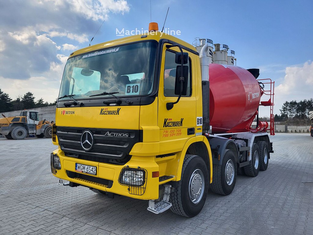 Liebherr na šasiji Mercedes-Benz 4141 kamion s mešalicom za beton