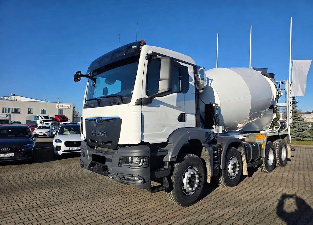 Novi FML na šasiji MAN TGS 35.440 mixer truck kamion s mešalicom za beton