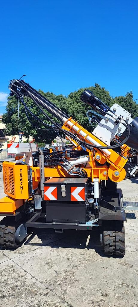 Nova Turchi 260F mašina za pobijanje šipova