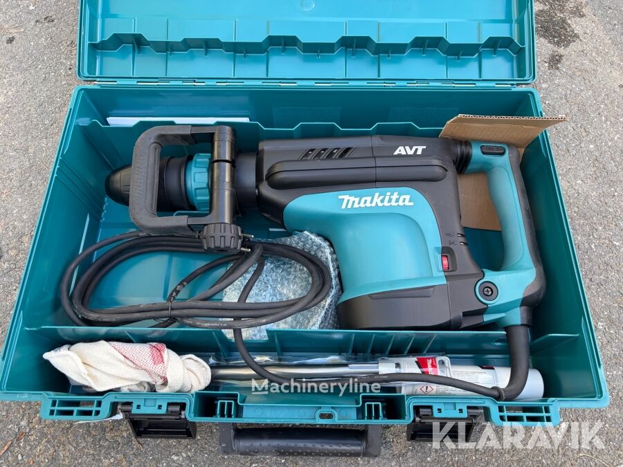 Prodaje se Makita HM1213C pneumatski čekić na aukciji