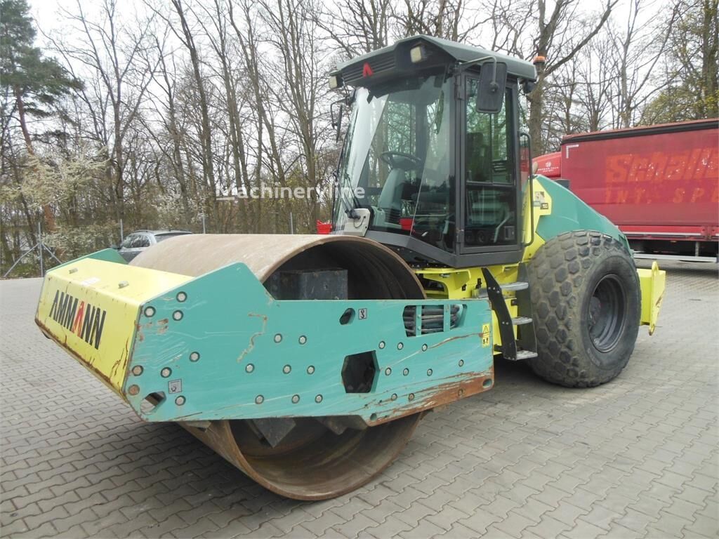 Ammann ARS 150 kompaktor s jednim valjkom