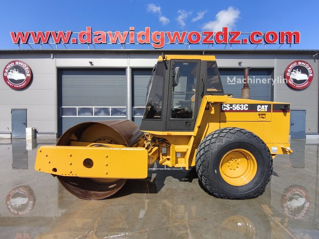 Caterpillar CS563C kompaktor s jednim valjkom