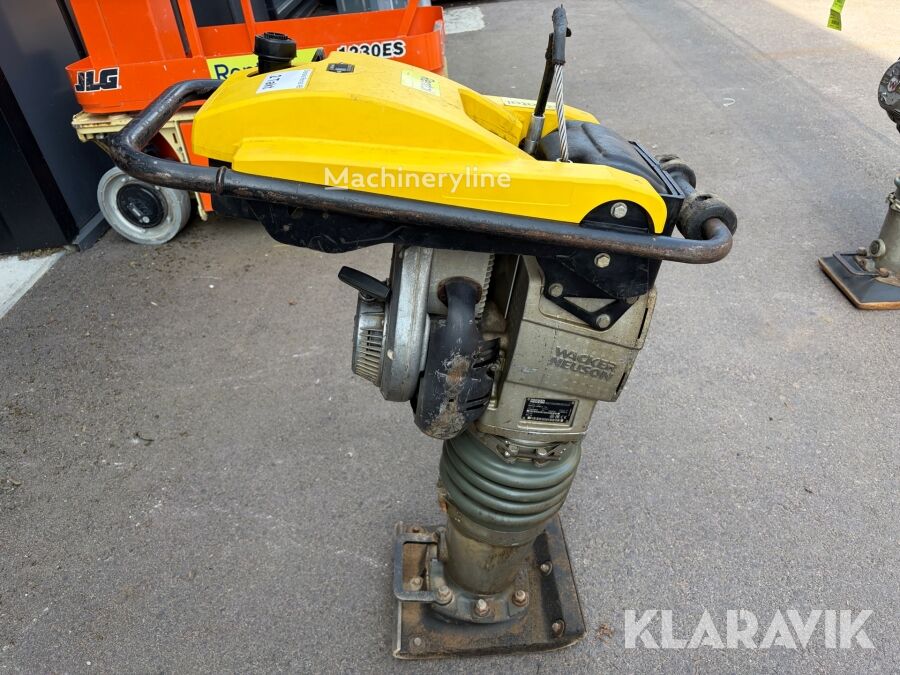 Prodaje se Wacker Neuson BS60-2 vibro ploču na aukciji