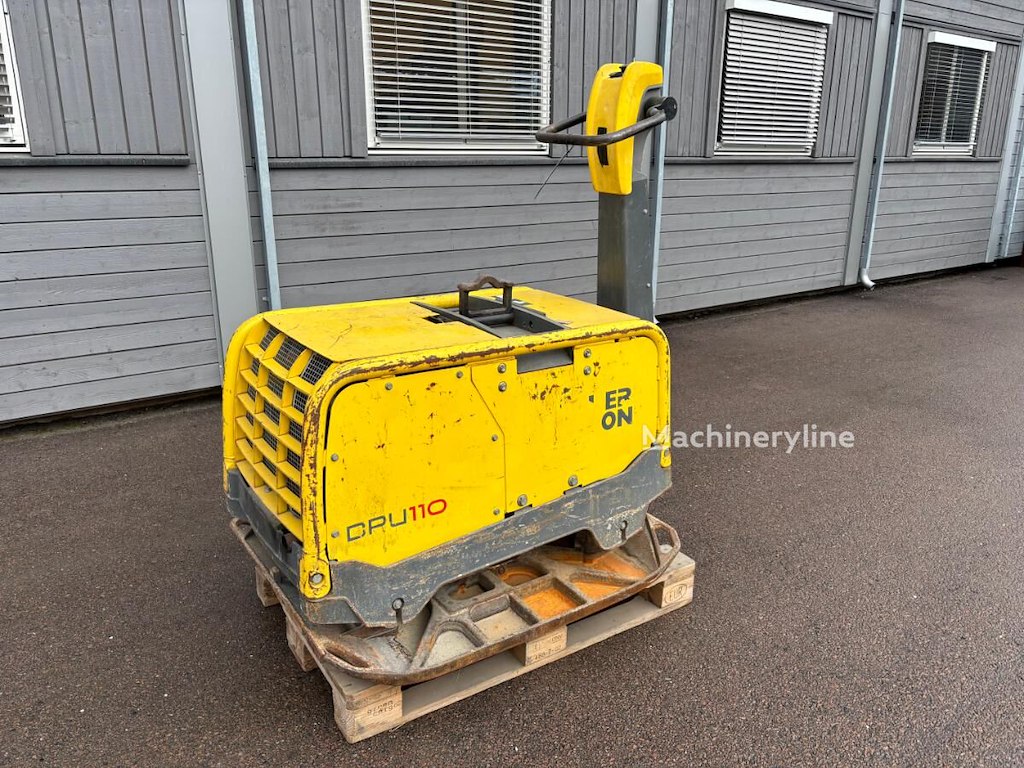 Prodaje se Wacker Neuson DPU110Lem970 vibro ploču na aukciji