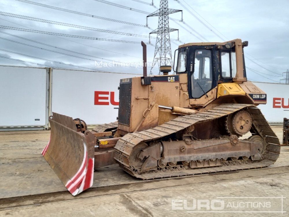 Prodaje se Caterpillar D6M LGP buldožer na aukciji