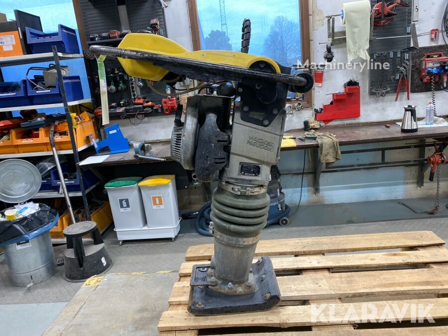 Prodaje se Wacker Neuson BS60-2 vibro ploču na aukciji