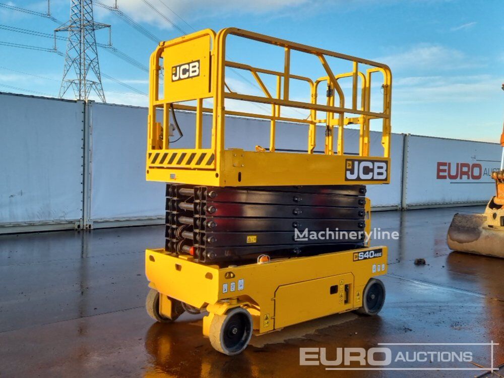 Prodaje se JCB S4046E hidrauličnu zglobnu platformu na aukciji