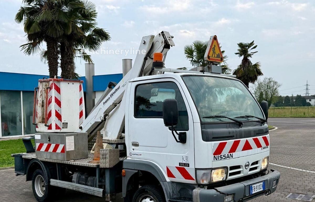 Nissan CABSTAR auto dizalica s korpom