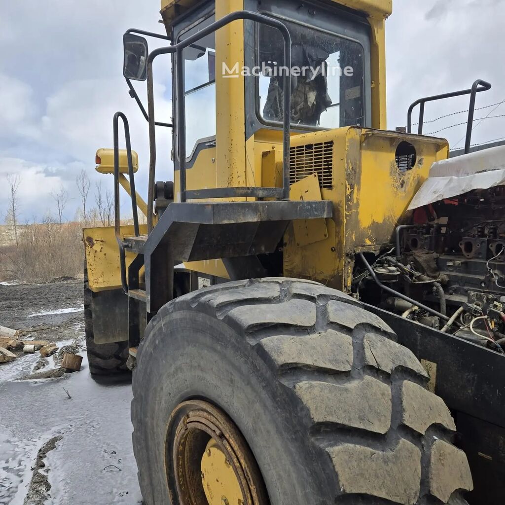 Komatsu WA470-3 prednji utovarivač