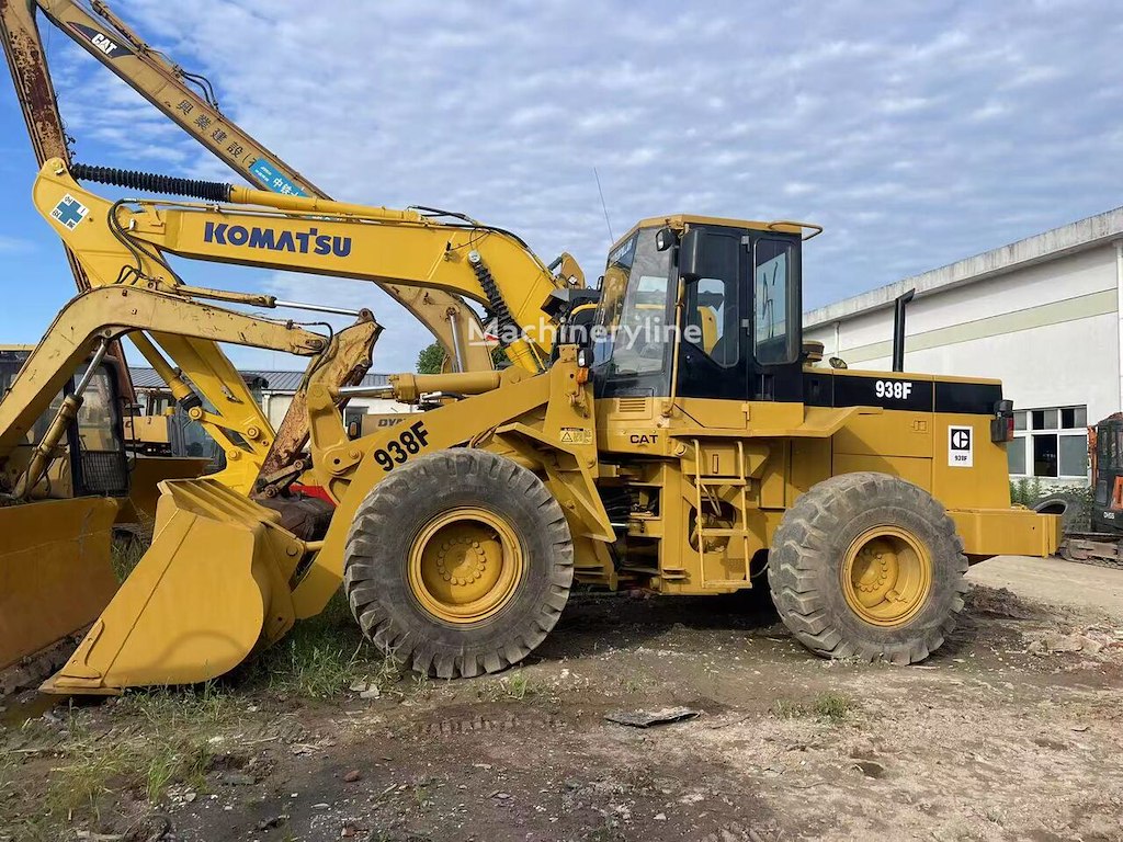 Caterpillar 938F prednji utovarivač