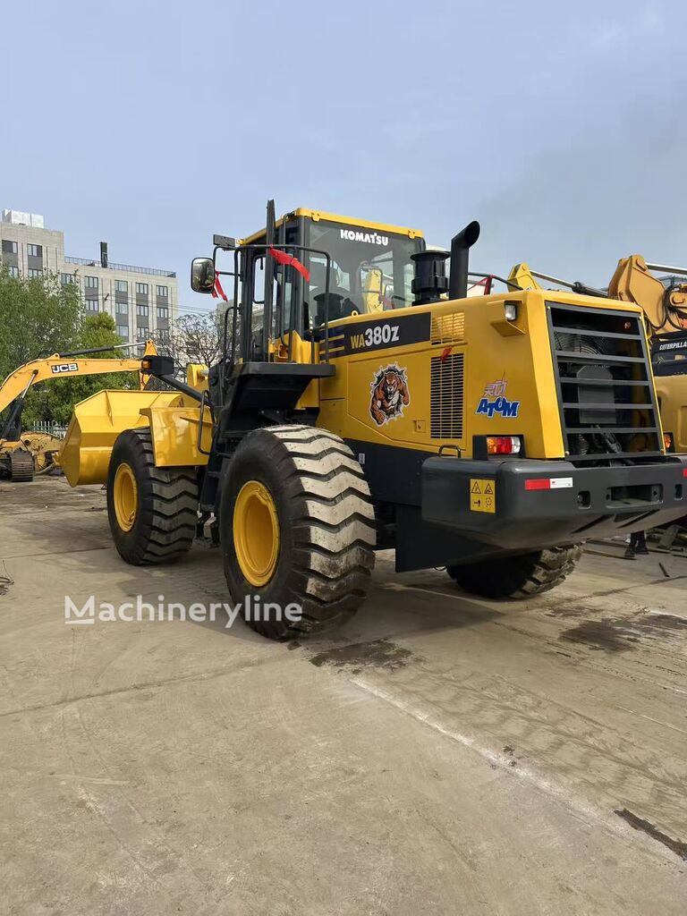 Komatsu WA380Z-6 prednji utovarivač