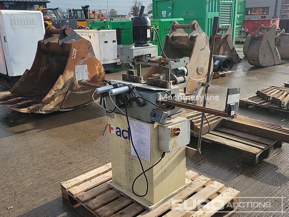 Prodaje se Actual Machinery AFC 106 glodalicu za metal na aukciji