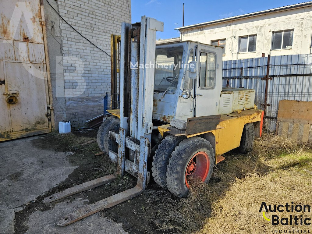 Prodaje se Forklift dizel viljuškar na aukciji