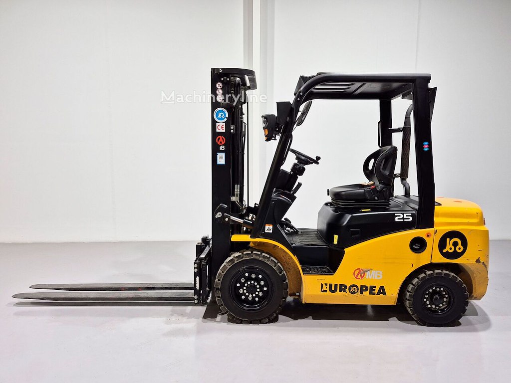 MB Forklift CPCD25T8 G51 dizel viljuškar