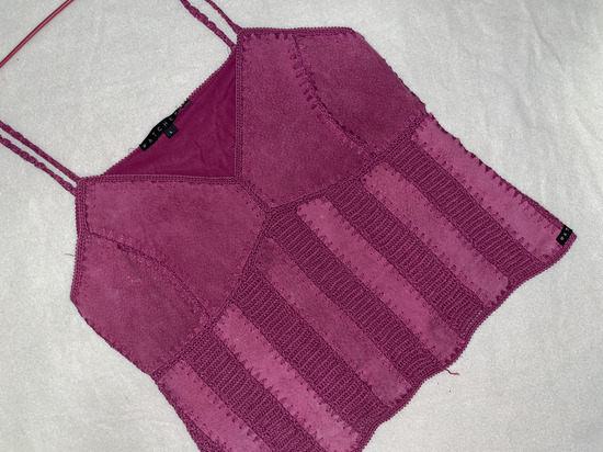    Pink crop top – statement komad