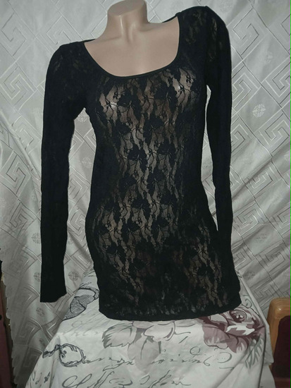 mbyM Cipkasta crna mini haljina M/L
