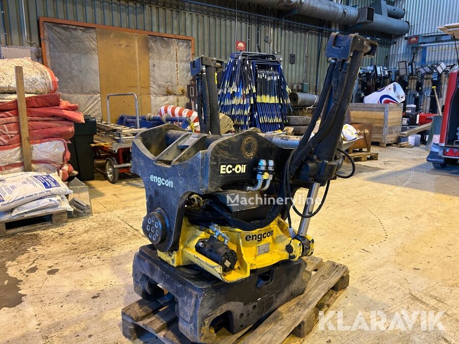 Prodaje se Engcon EC233PS-QS80-QS80-DC2 tiltrotator na aukciji