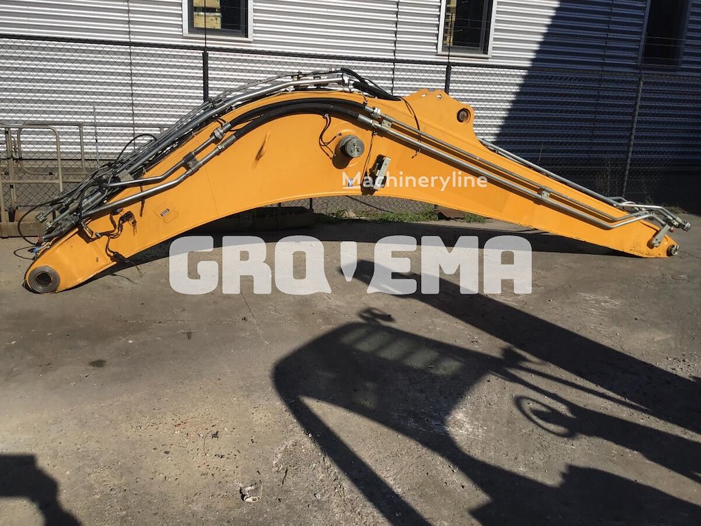 Liebherr strela bagera