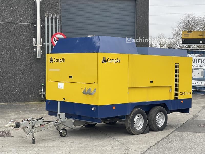 CompAir C 200 TS - 24 mobilni kompresor