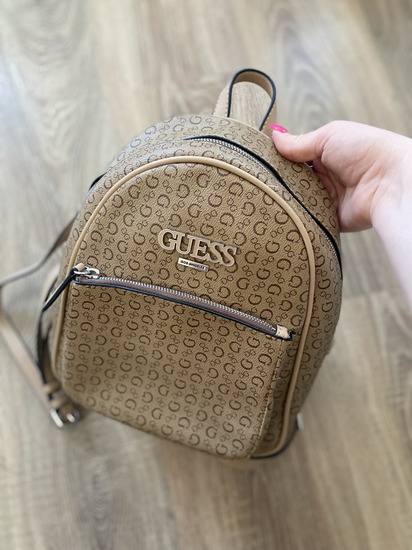 Guess manji ranac ORIGINAL