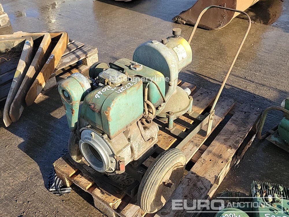 Prodaje se 2.5" Water Pump, Petter Engine motornu pumpu na aukciji