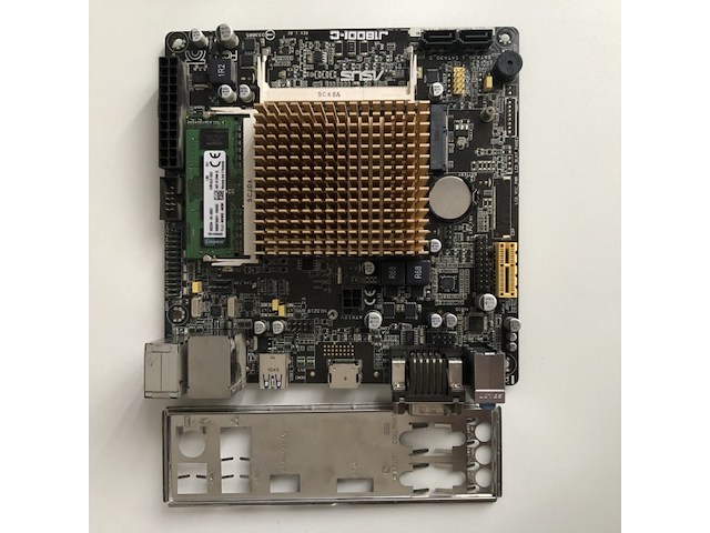 Asus J1800I-C + 2GB Kingston