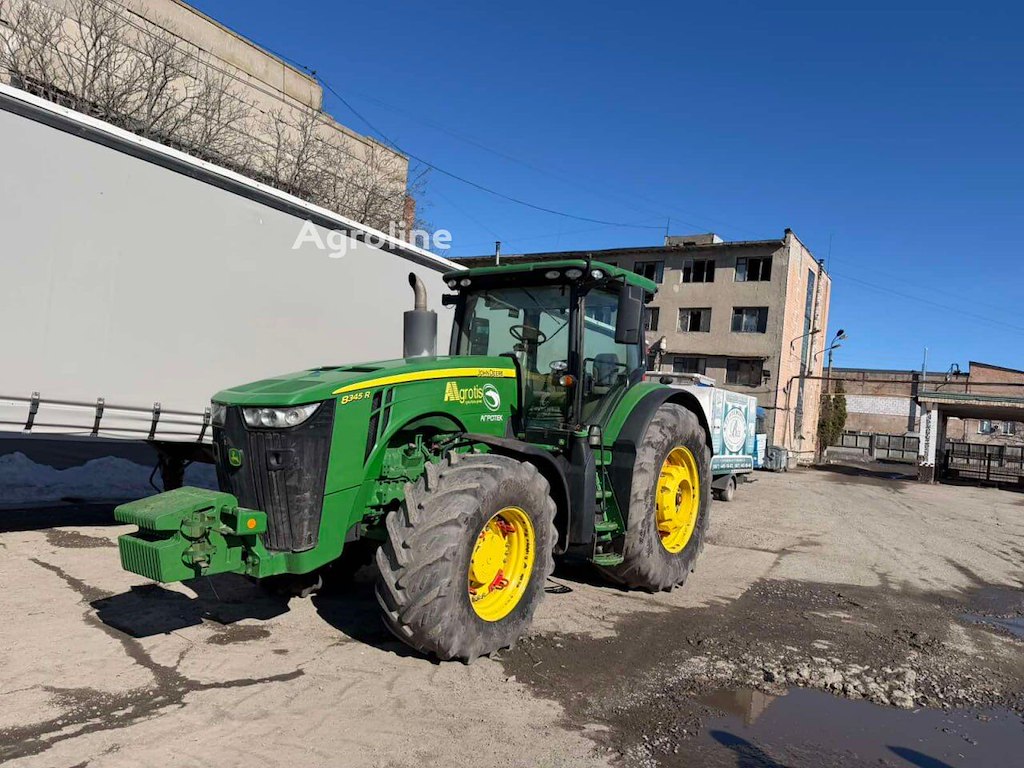 John Deere 8345R traktor točkaš