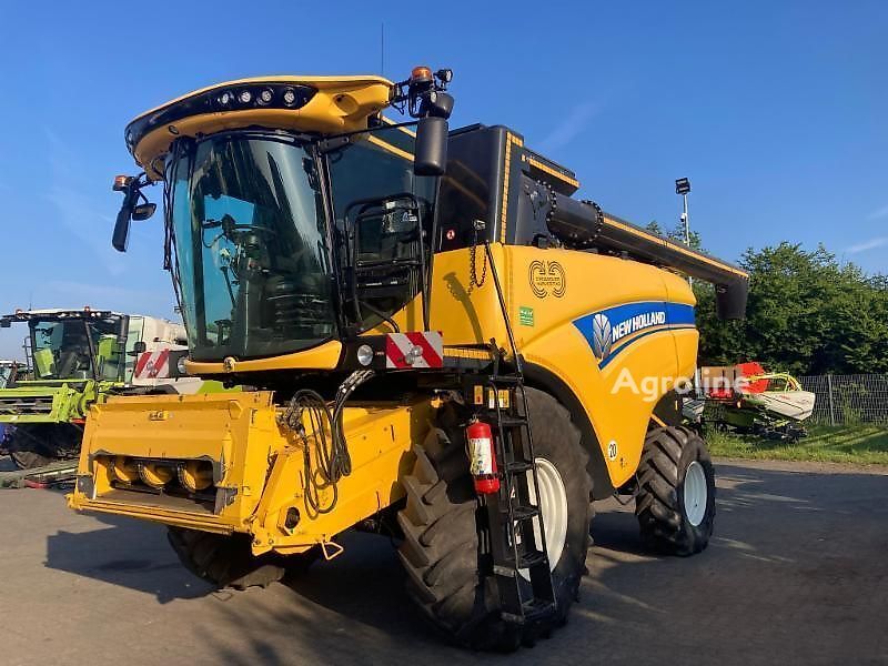 New Holland CH 7.70 kombajn za žito