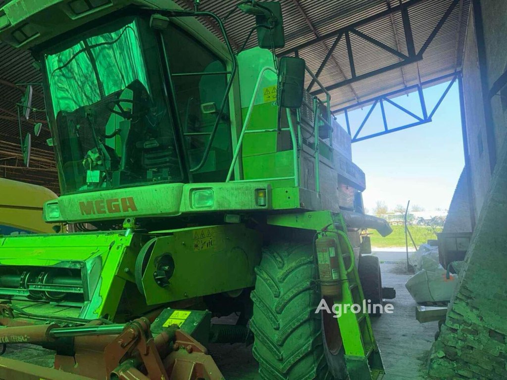 Claas Mega 208 kombajn za žito