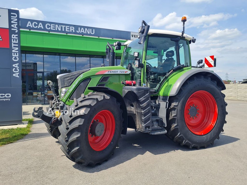 Fendt 724 Vario traktor točkaš