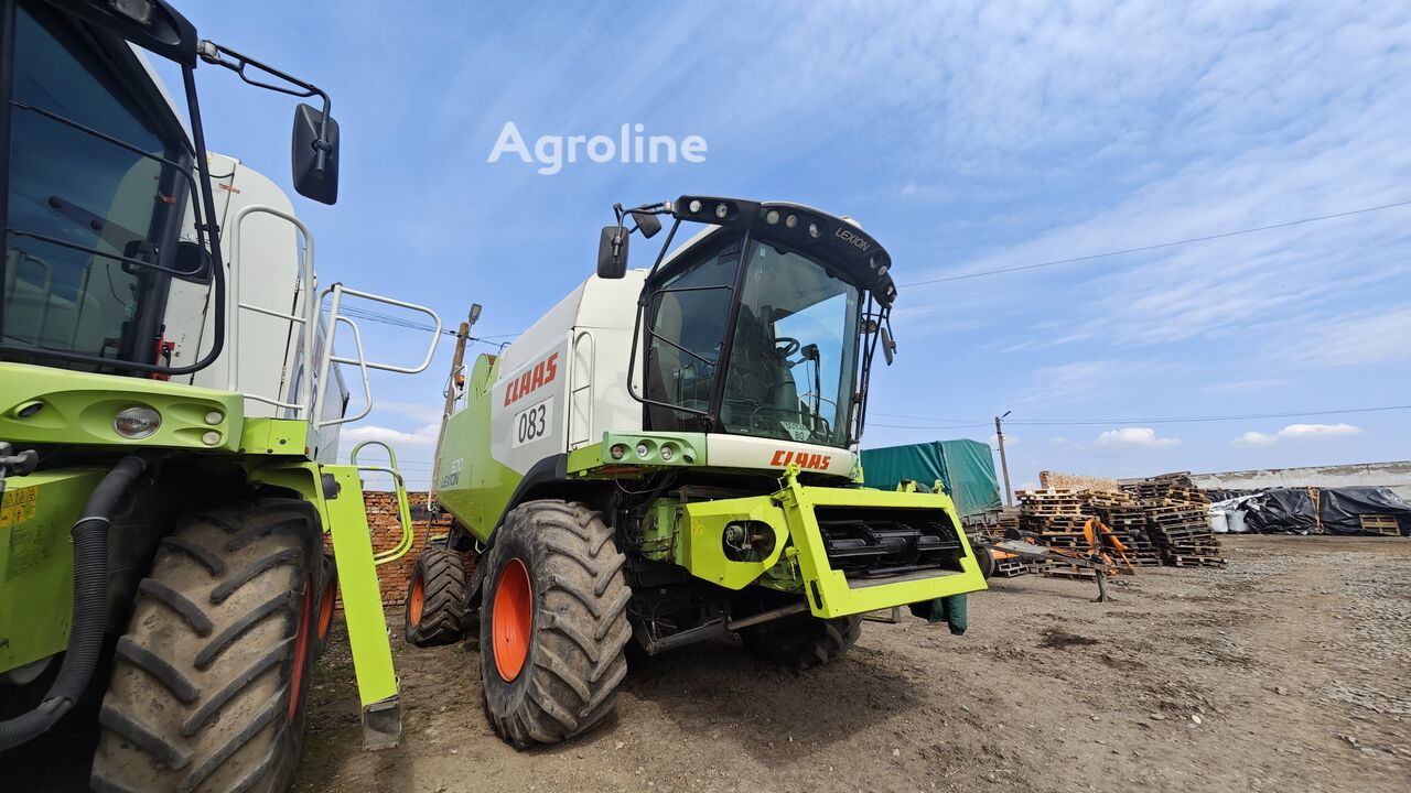 Claas Lexion 670 zi zhnyvarkoiu Vario 750 ta vizkom kombajn za žito