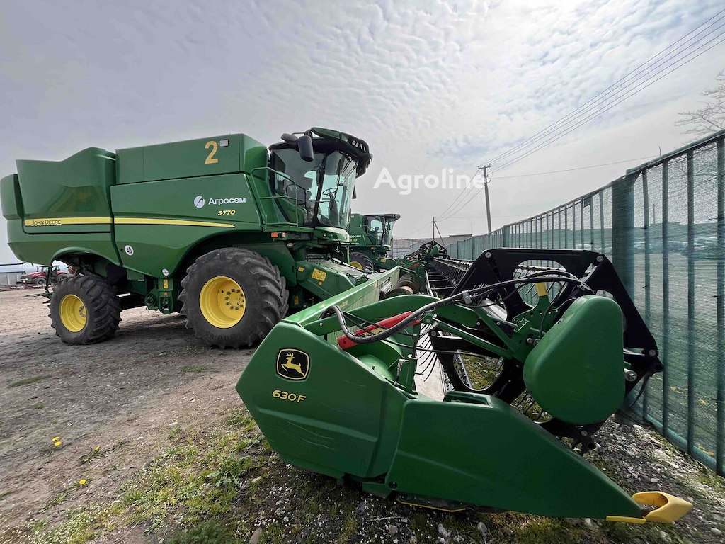 John Deere S770 kombajn za žito