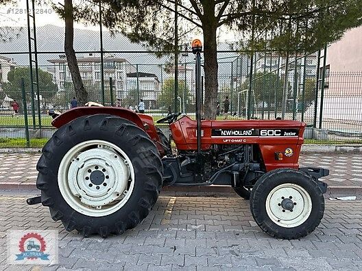 New Holland 60c JUNIOR traktor točkaš