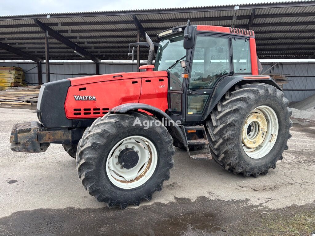 Prodaje se Valtra 8550-4 traktor točkaš na aukciji