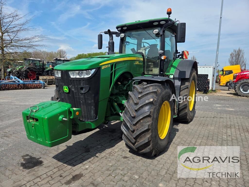 John Deere 8320R traktor točkaš