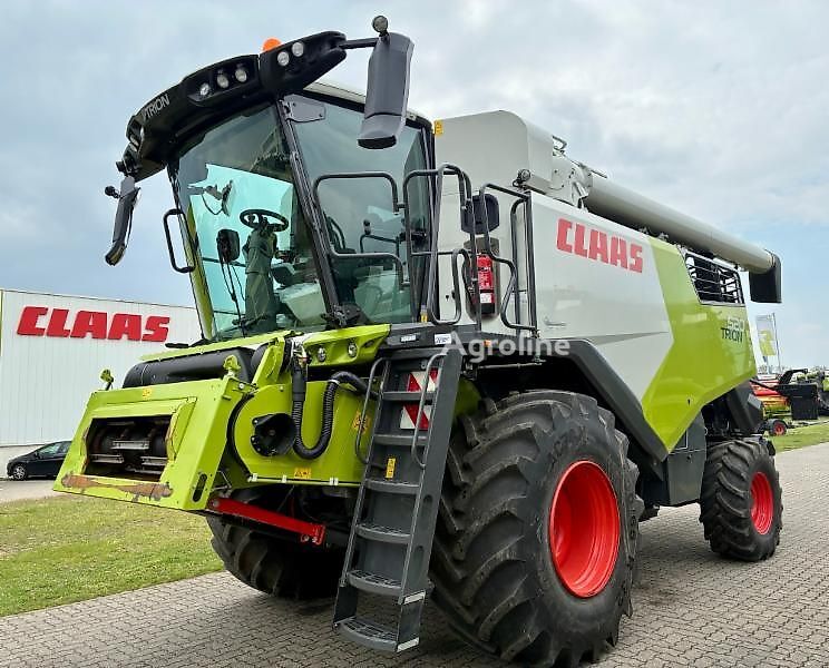 Claas TRION 520 kombajn za žito