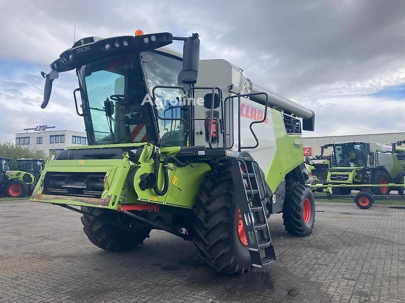 Claas TRION 660 kombajn za žito